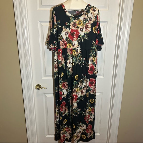 Sweet Lovely By Jen | Dresses | Sweet Lovely By Jen Floral Maxi Dress ...